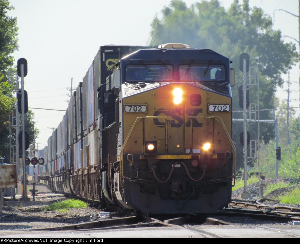 CSXT 702